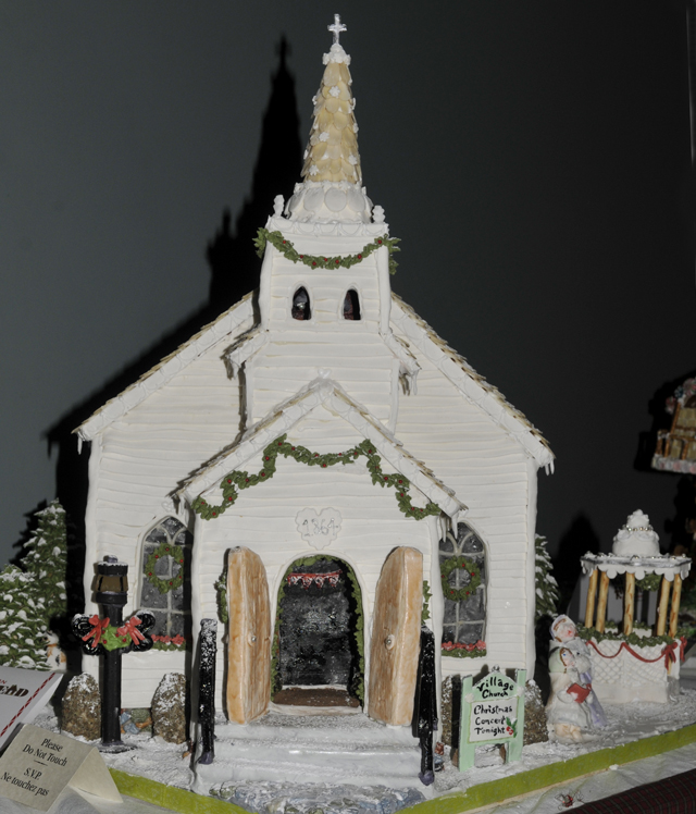 More gingerbread creations â€“ Upper Canada Village, Morrisburg ...